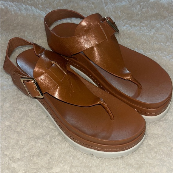 J Slides | Shoes | J Slides Brown Leather Sandals With Tstrap Design ...